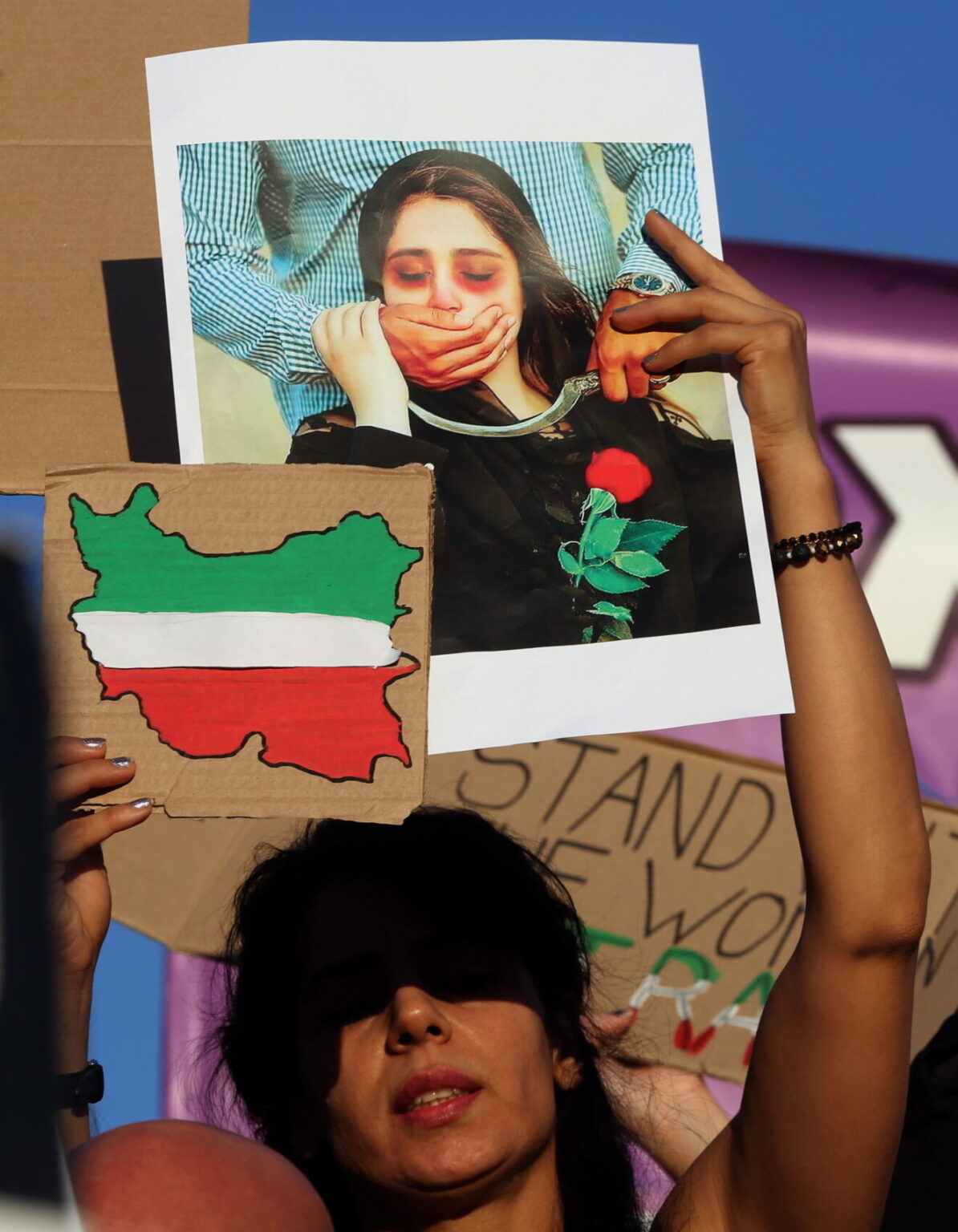 PERCHE' L'OCCIDENTE NON SI APPASSIONA ALL'EROICO IRAN DELLA LIBERTA ...